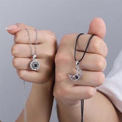 2PCS Magnetic Couple Matching Neckl I Love You Projectio1新