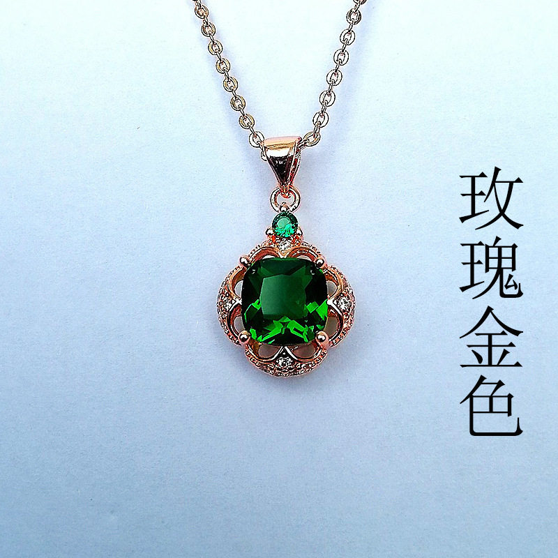 祖母绿宝石吊坠方形镶钻锆石水晶项链镀黄金锁骨链项饰品