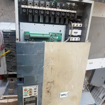 议价普传变频器PI7800-093E3 93KW 三相38可维修