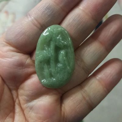 天然翡翠竹节吊坠绿底飘花