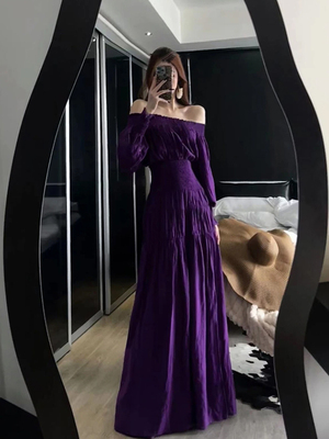 胖mm法式高级感一字肩长袖连衣裙