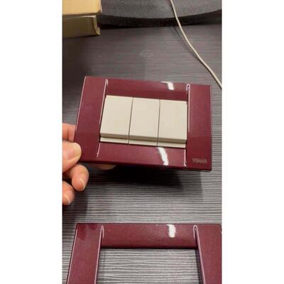 意大利VIMAR伟迈 艺特系列，120型三联单控开关+金属