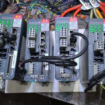 议价伺服电机驱动器LXM28SU04M3X，lxm28eu