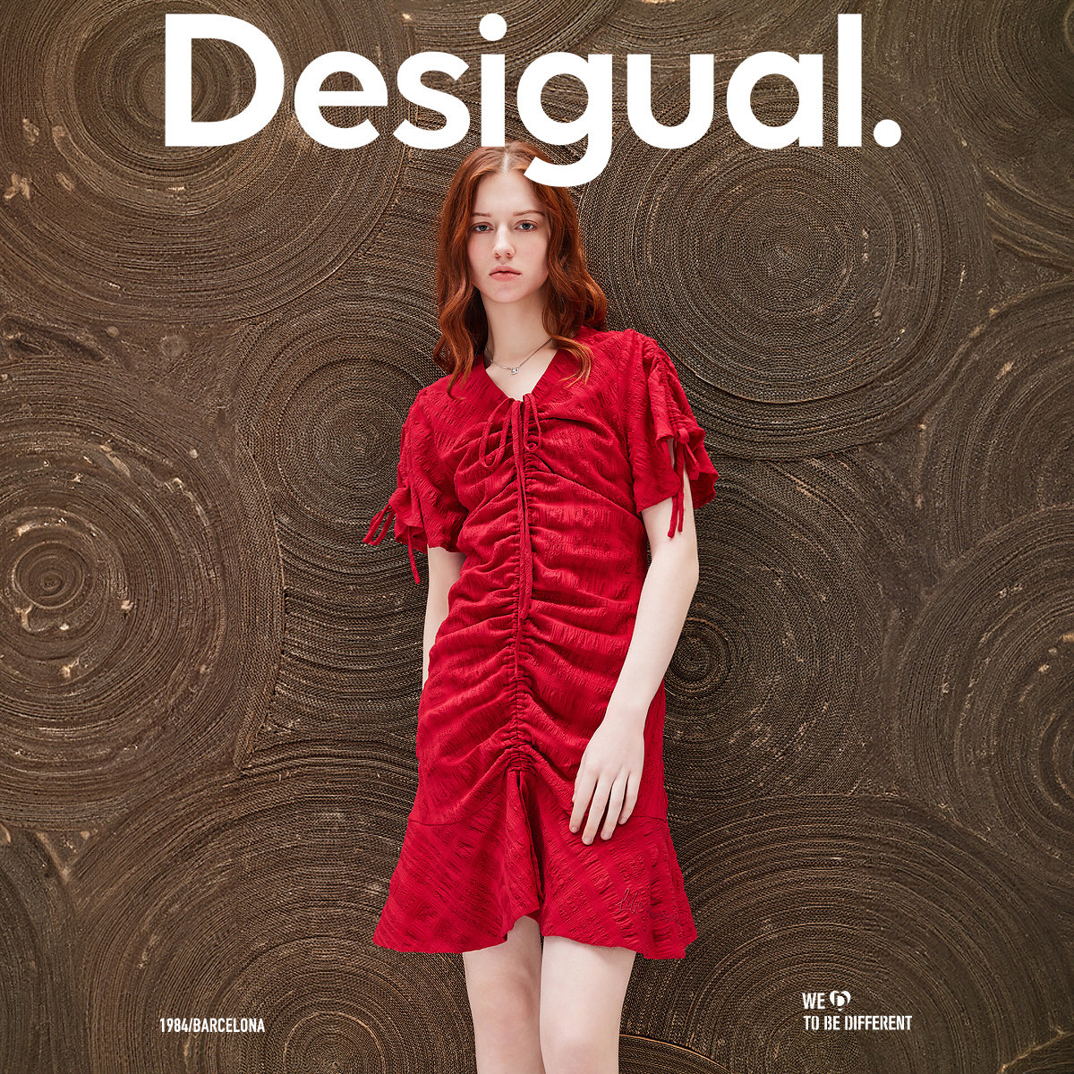 Desigual 轻薄宽松V领短袖连衣裙