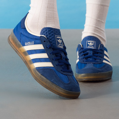 Adidas阿迪达斯板鞋女鞋复古时尚运动鞋舒适轻便低帮休闲鞋JS1410