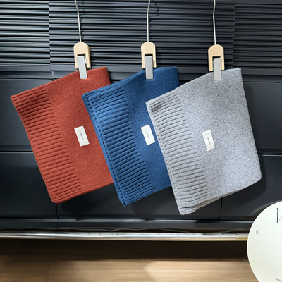 小标宽边全羊毛百搭围巾