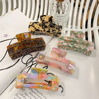 Acetic acid claw clip with colorful stripes, hair grabbing