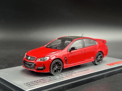 Biante 1:43 霍顿 将军 SSV HOLDEN COMMODORE 红色 合金汽车模型
