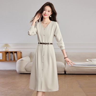 2026春秋季新款女装收腰显瘦时尚气质V领系带长袖连衣裙女SW1890