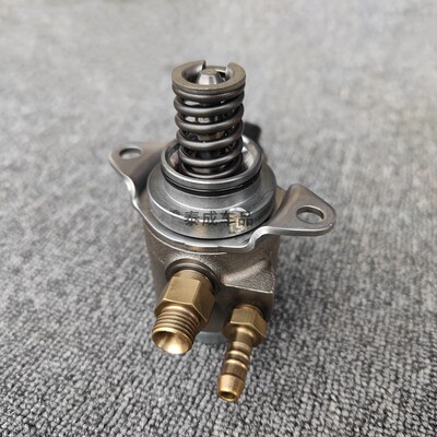 适配大众CC迈腾新帕萨特奥迪A4L 1.4T日立高压燃油泵03C127026D