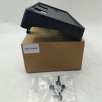适用于福特 维多利亚皇冠 98-11 前牌照安装支架 6W7Z-17A385-AA