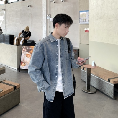 蓝色口袋刺绣长袖牛仔衬衫男春季