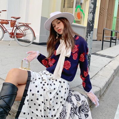 【4折】Ports1961 老钱风藏蓝红玫瑰毛针织开衫 白玫瑰长半身裙