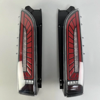 适用于05-18年丰田海狮 HIACE 200系改LED尾灯刹车灯流水转向灯