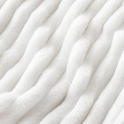 Solid color white cozy sofa throws blankets fluffy bedcover