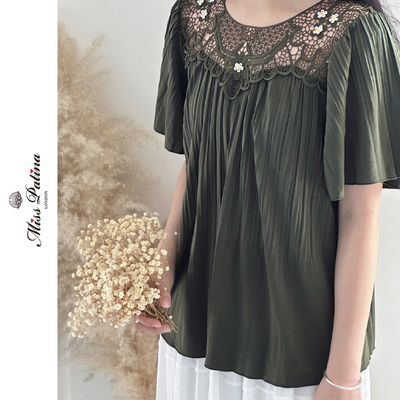 MP田园风蕾丝压褶荷叶袖上衣