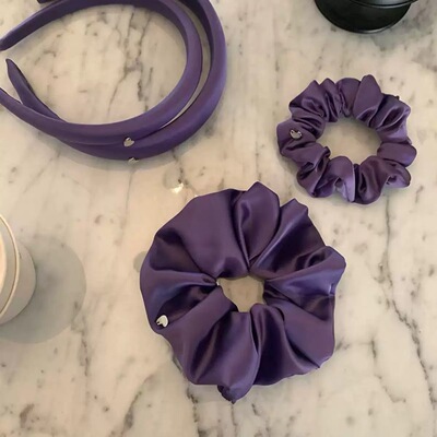 高贵紫缎面爱心大肠发圈