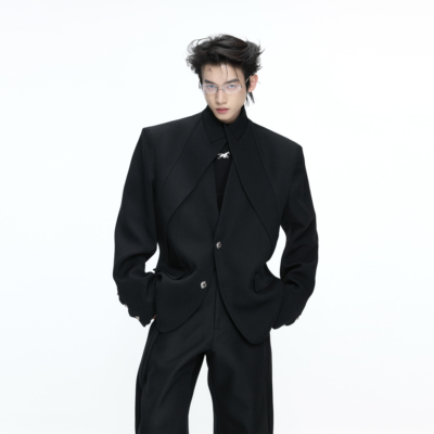 假两件枪驳领拼接西服外套