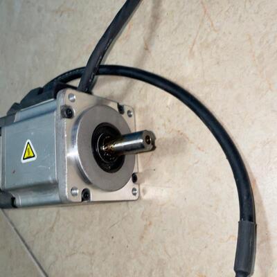 《议价》松下电机MSMJ022G1U 拆机一个插头剪了 功能包好