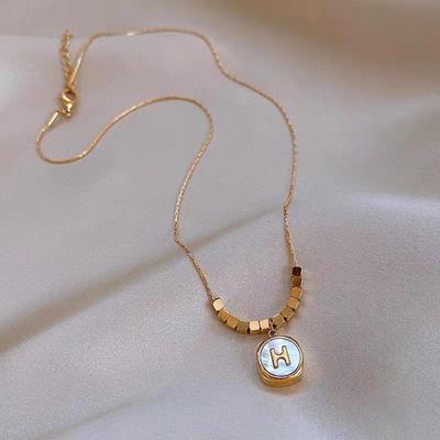 方块H字母贝壳项链女新款轻奢ins