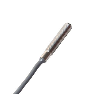 M5小型接近开关E2E-X1C1传感器24V三线直流NPN常开距l离1.5mm