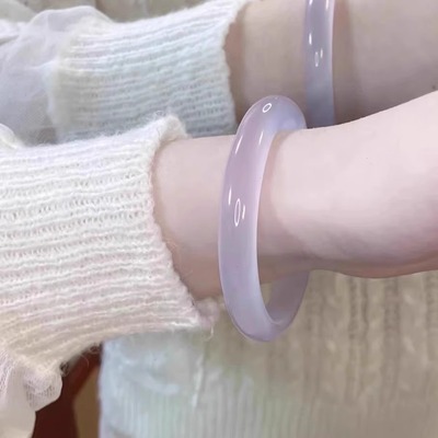 天然紫罗兰玉髓手镯冰种玛瑙淡紫少女玉镯荔枝冻圆条珠宝芋泥啵啵