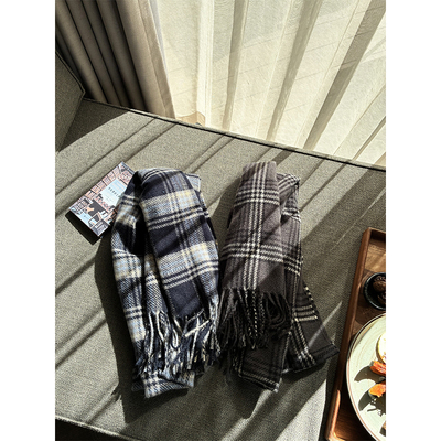 时髦百搭英伦风格纹流苏围巾披肩