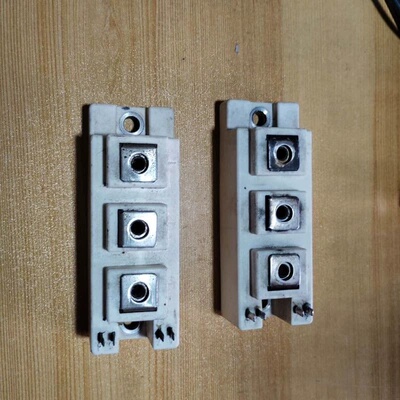 售前询价议价-拆机~~斯达模块两隻，型号GD100HFu120C1SW-可维修