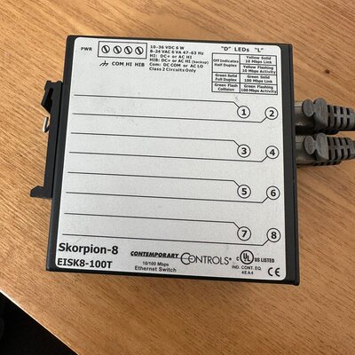 议价两台CTRLink EISK8-100T 交换机图片实可维修