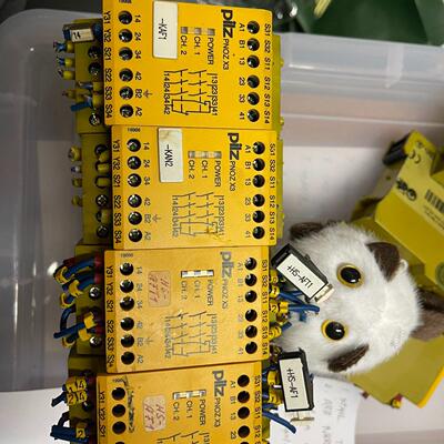 774310 PNOZ X3 安全继电器 Pilz 工控自动化配件议价维修
