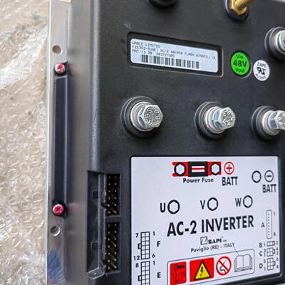ZAPI AC-2 FZ5353-SUWEI 48V 驱动器 工业逆变器议价维修