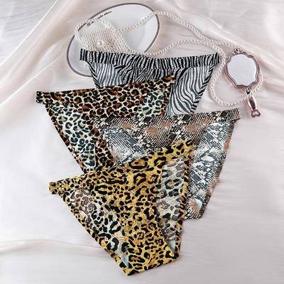 Traceless Ice Silk Hip Lifting Pure Desire Underwear提臀内裤