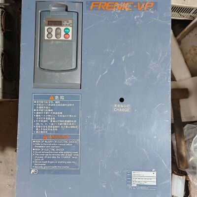 富土FRN37F1S-4C变频器 94.3A 拆机通电正