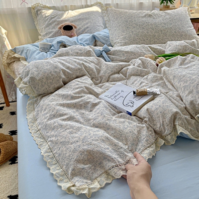 2025新款镂空花边印花四件套卡通单双人床单被套超柔蕾丝床笠款