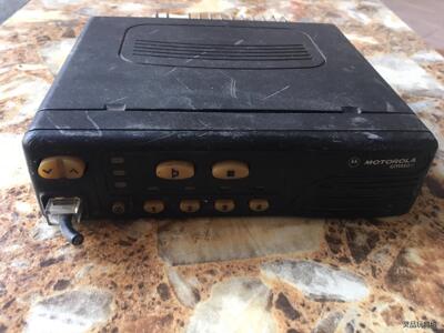 摩托罗拉gm950E电台，、两台价格、可以开机、图片实物拍议价商品