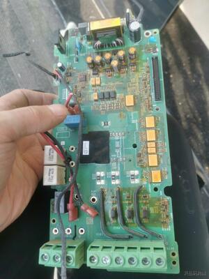 施耐德ATV610U07N4变频器ATV610  0.75K议价商品