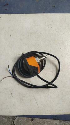 易福门流量传感器 SCR12ABAFPKG/ST3600，实议价商品