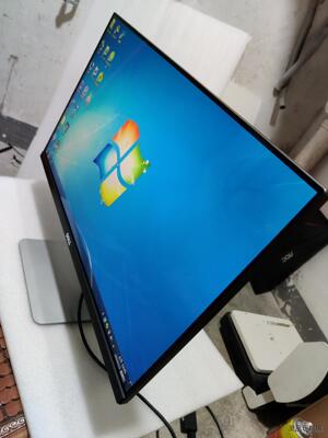 戴尔s2415hb显示器，24寸，1920*1080高清。实议价商品