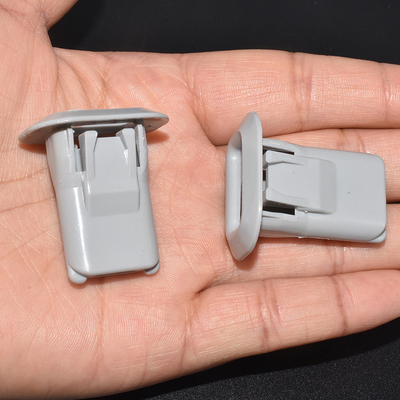 奔驰W212-E200后排座椅卡扣