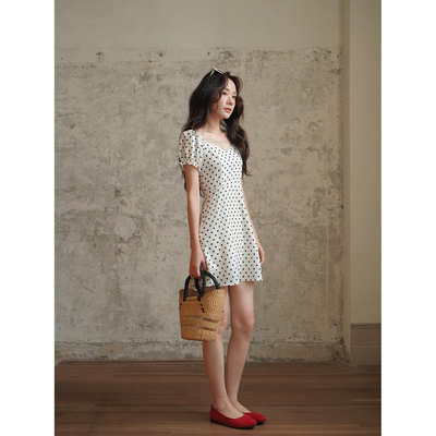 JOCOCHIC方领收腰连衣裙