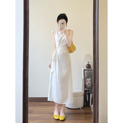 MARIE.COCO法式温柔风无袖背心连衣裙女夏季设计感系带收腰长裙子