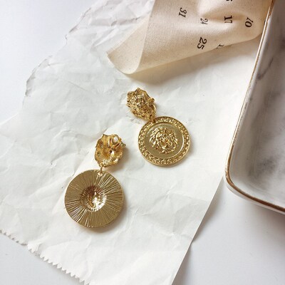 Cool Alloy Lion Totem Clip On Earrings Non Pierced for Wome