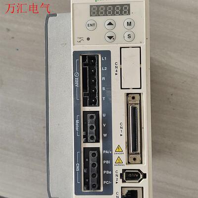 二手施耐德23DU系列 LXM23DU10M3X 1KW伺服(议价)