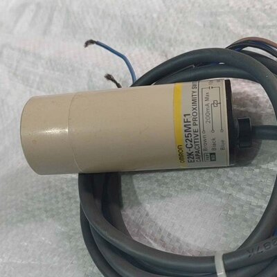 议价电容式接近开关+E2K-C25MF1可维修