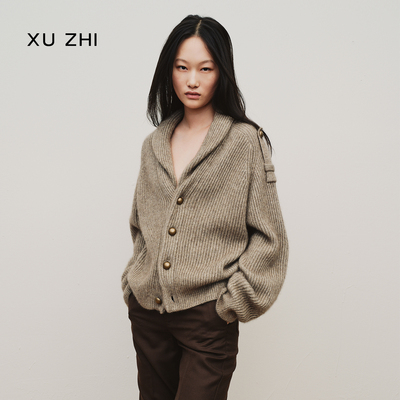 XU ZHI2026秋季新品金属光泽青果领针织开衫