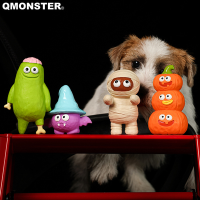 QMONSTER乳胶发声狗玩具万圣节怪兽泥人耐咬球宠物小中型猫犬磨牙