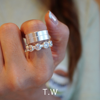 T.W925银不掉色泡泡钻女戒