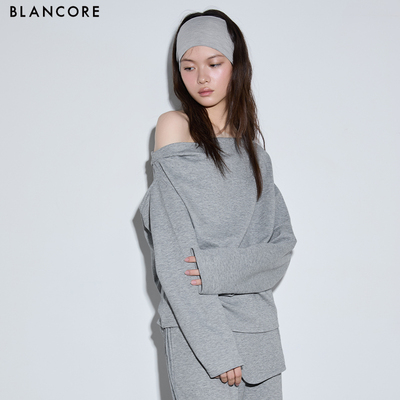 BLANCORE斜肩阔型露肩上衣
