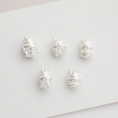 生肖配件隔珠龙宝宝足银999散硬