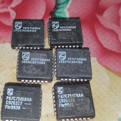 P87C750EBAA/P87C748EBAA/